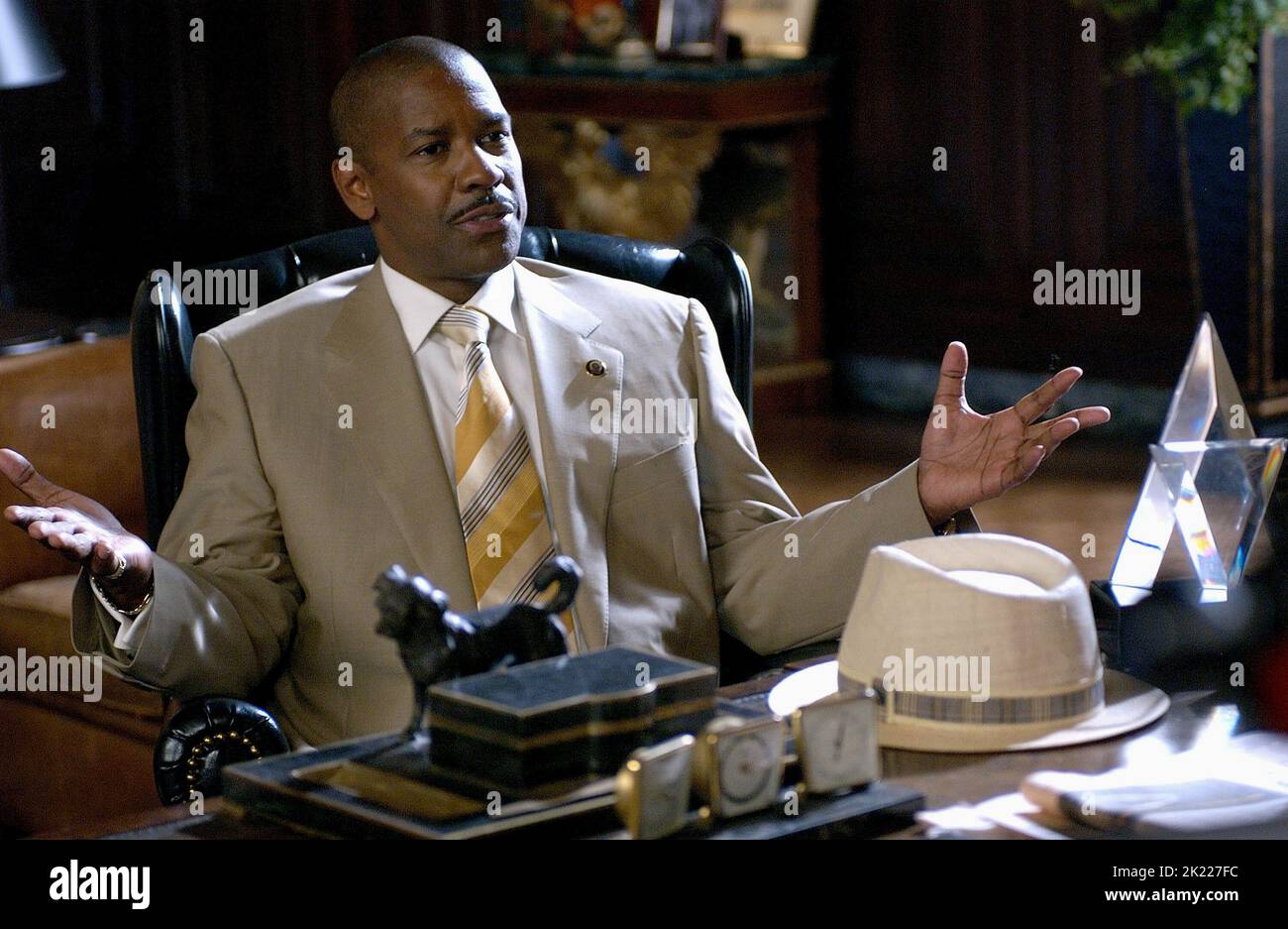 Inside man denzel washington hi-res stock photography and images - Alamy