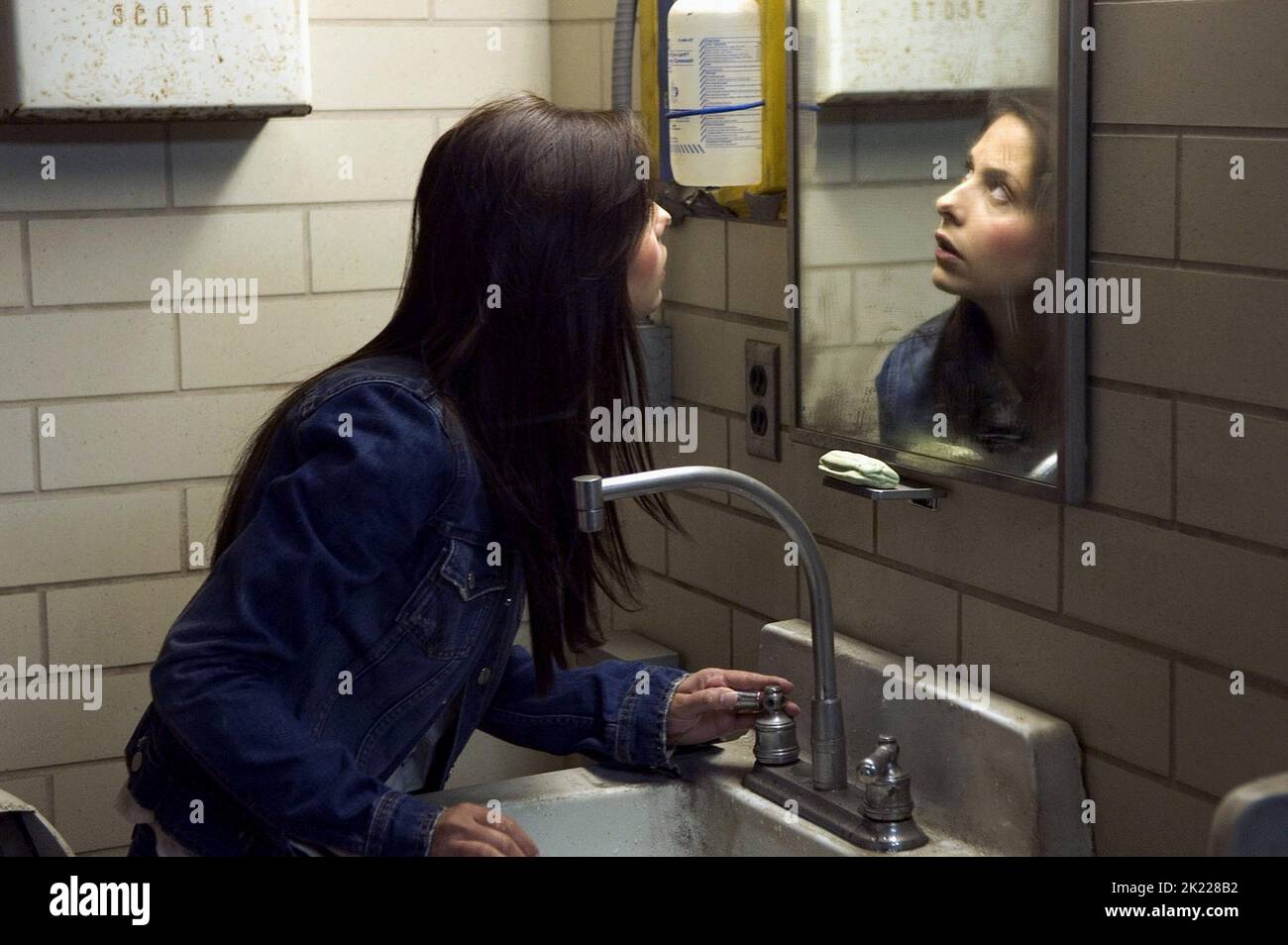 SARAH MICHELLE GELLAR, THE RETURN, 2006 Stock Photo - Alamy SARAH MICHELLE GELLAR, THE RETURN, 2006 Stock Photo - Alamy