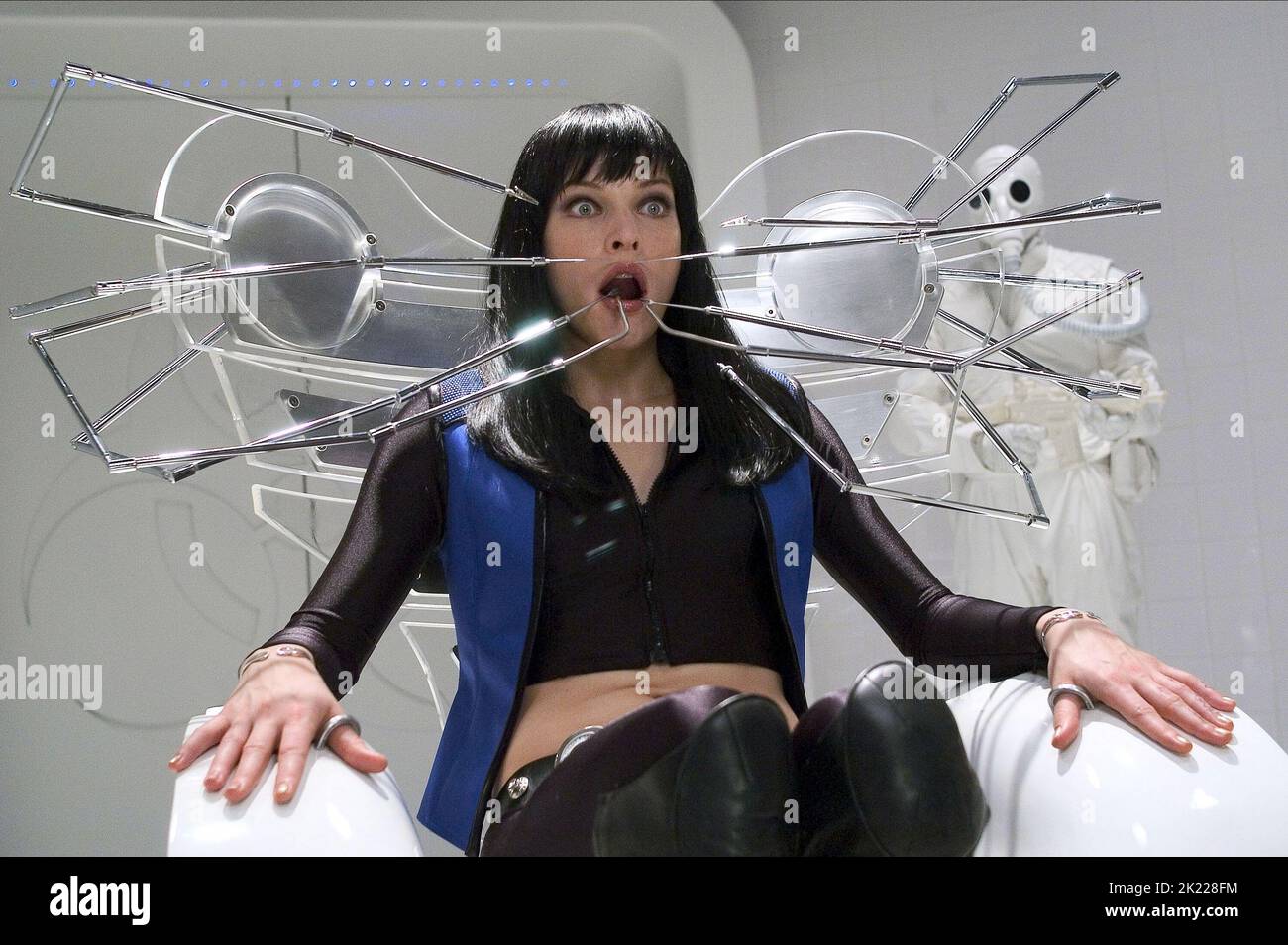 MILLA JOVOVICH, ULTRAVIOLET, 2006 Stock Photo - Alamy