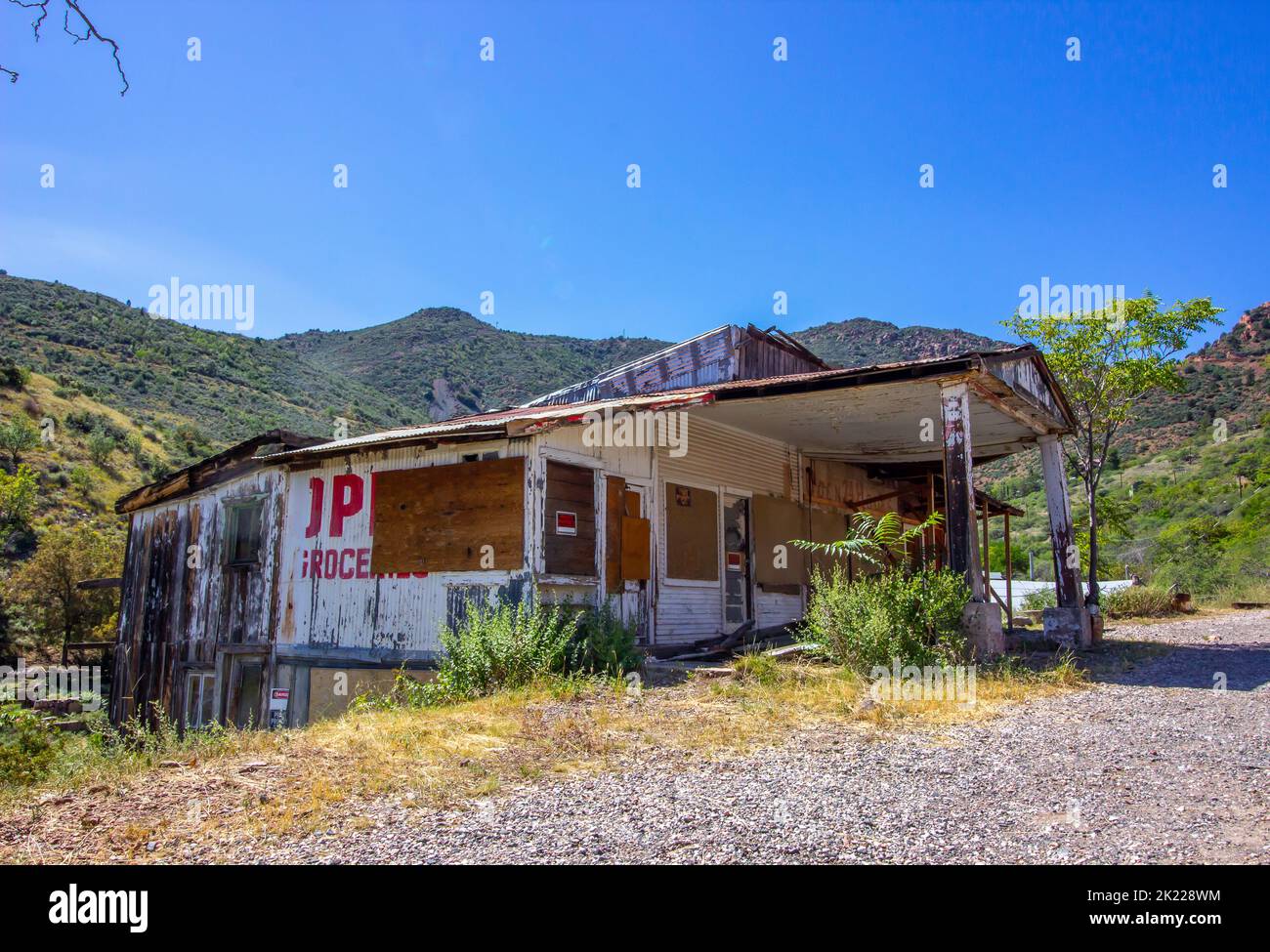 Old Boarded Up Store Front In Arizona Hills Stock Photo - Alamy