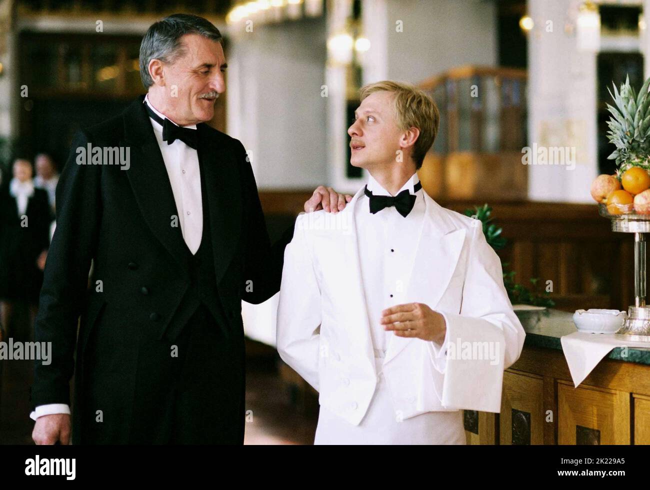 HUBA,BARNEV, I SERVED THE KING OF ENGLAND, 2006 Stock Photo - Alamy