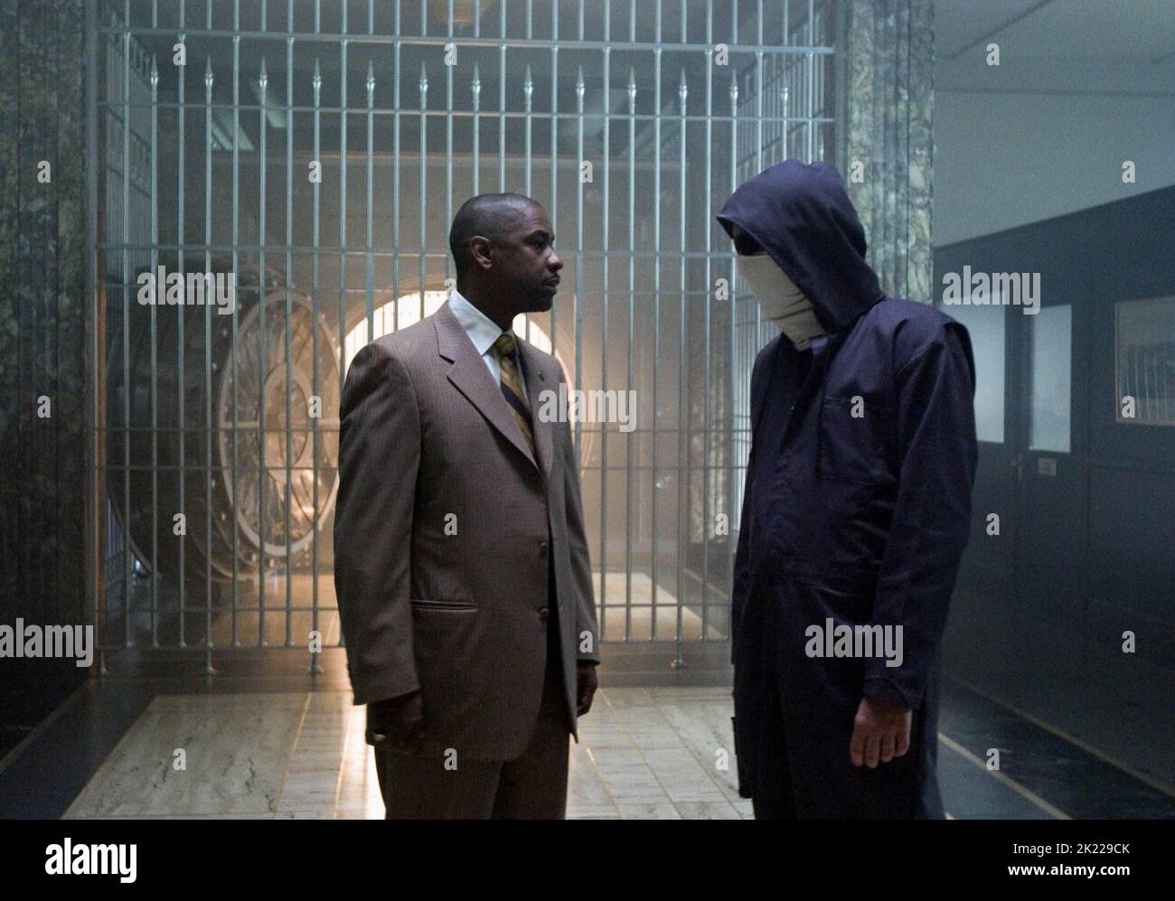 Denzel washington spike lee inside hi-res stock photography and images ...