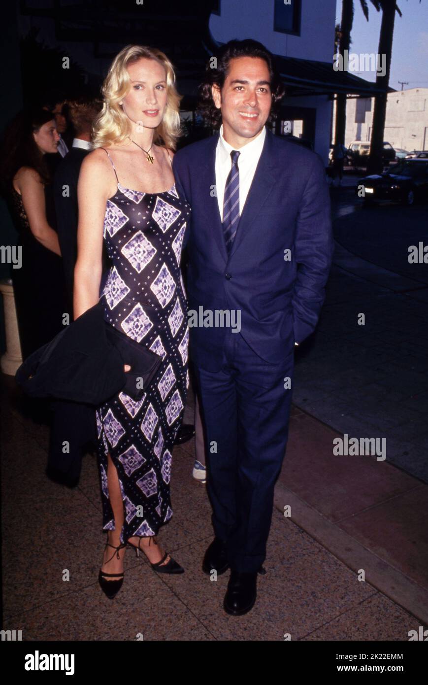 Kelly Lynch and Mitch Glazer at the 6th Annual Cool Comedy-Hot Cuisine Dinner and Auction on ...