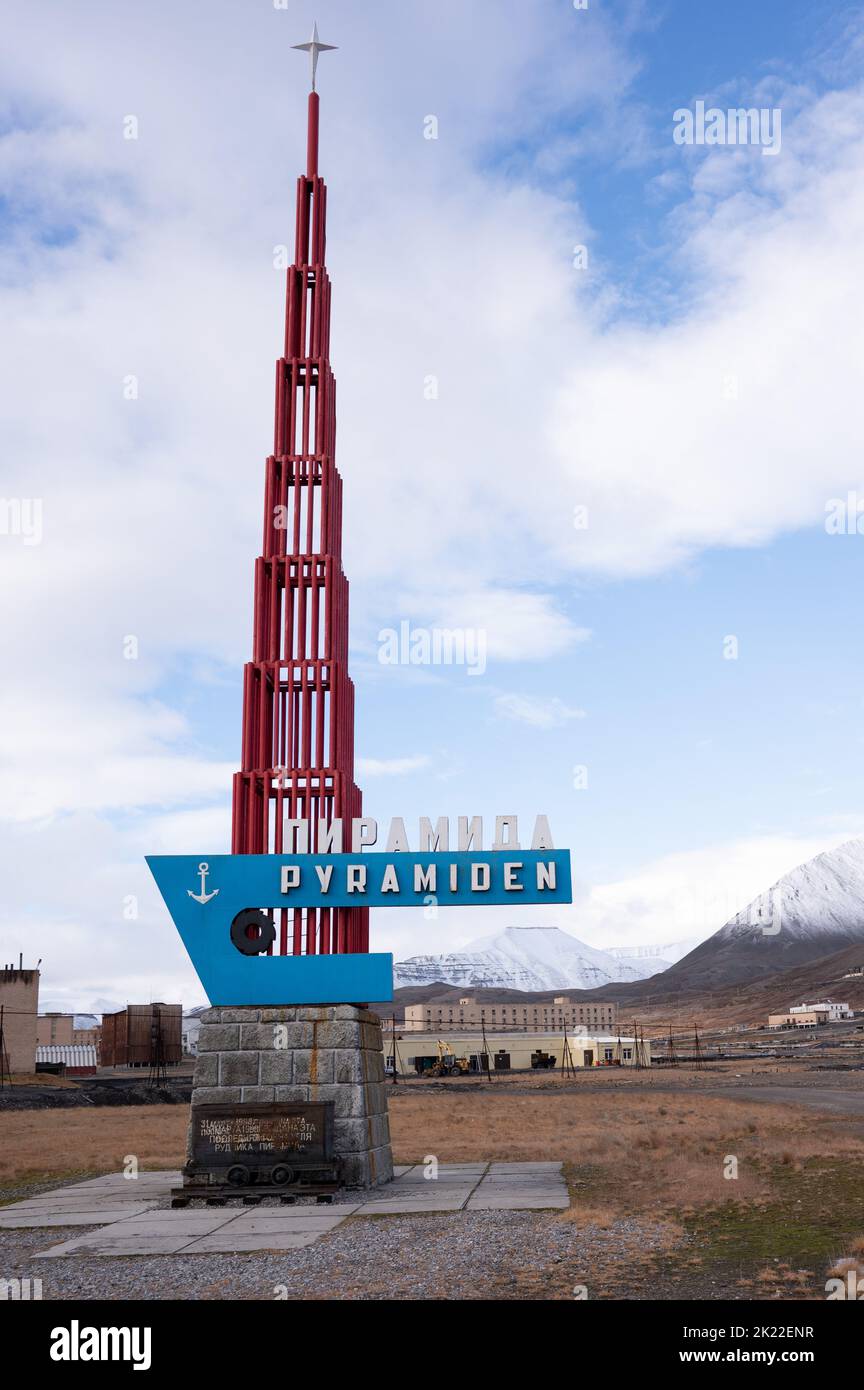 Pyramiden, Norway. 10th Sep, 2022. A stele with the inscription ...