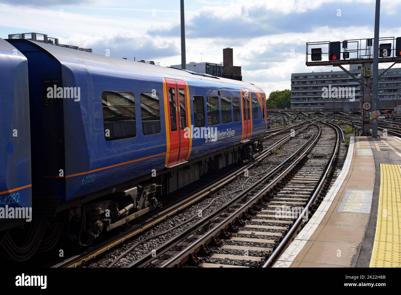 Class 455 South Western Railway train leaving Waterloo Station, London ...