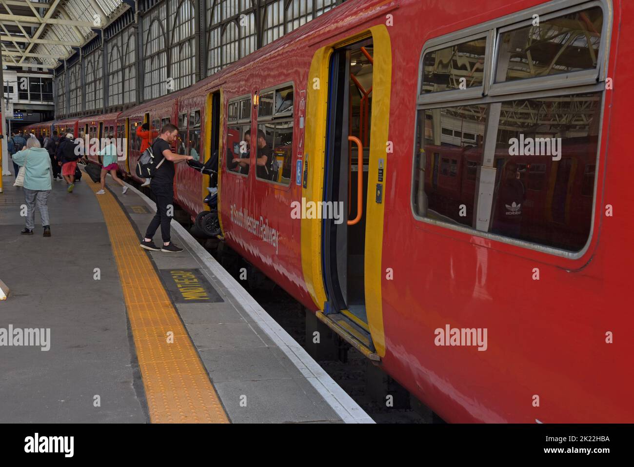 Class 455 train hi-res stock photography and images - Alamy