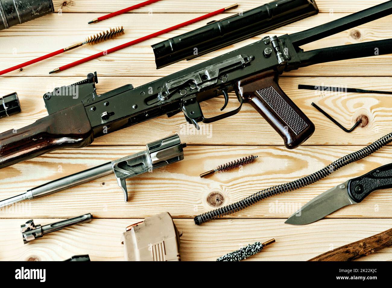 Gunsmith's working table for gun cleaning and maintaining Stock Photo ...