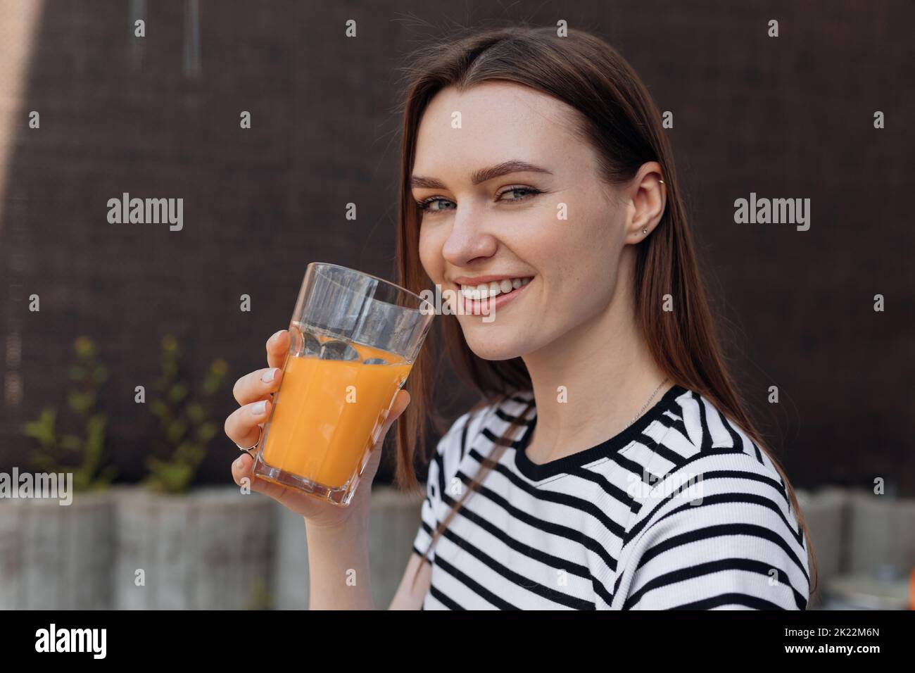 Orange juice side view hi-res stock photography and images - Alamy