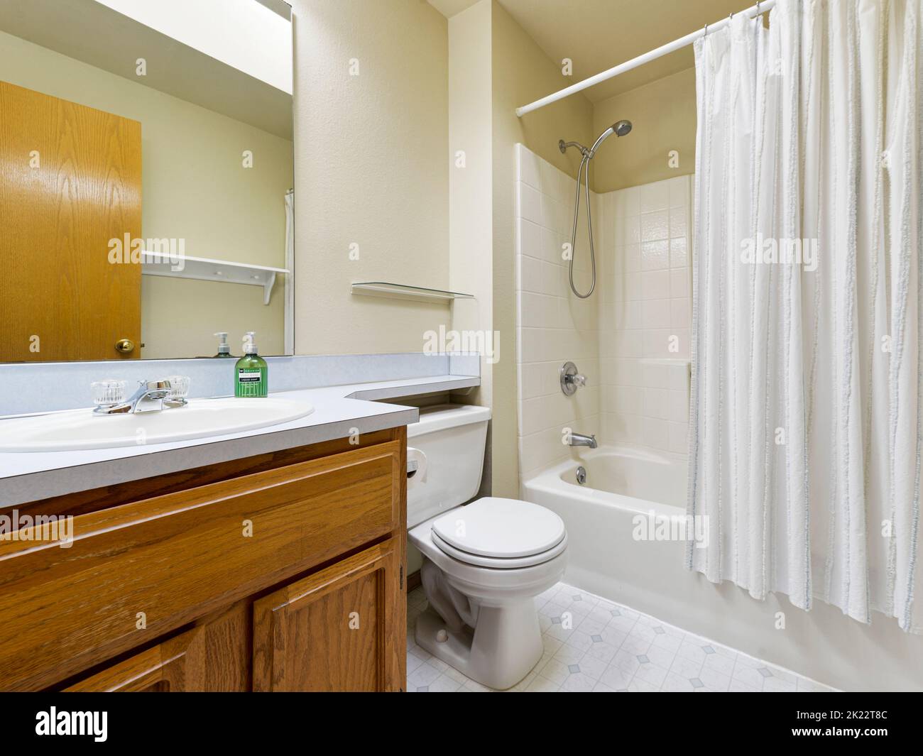 Modern residential bathroom interior Stock Photo - Alamy