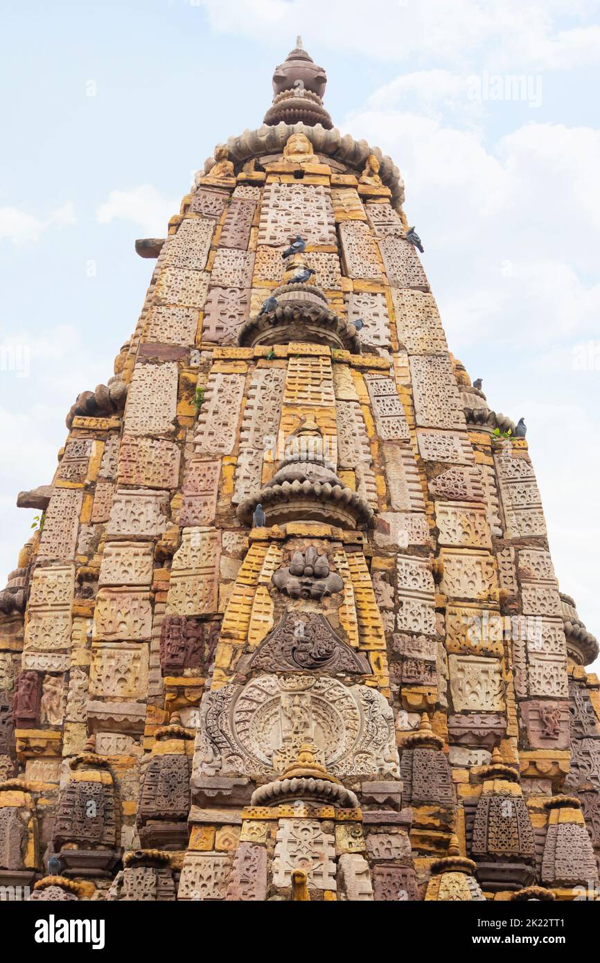 Details on the Shikara of Hajareshwara Temple, Bijolia, Bhilwara ...