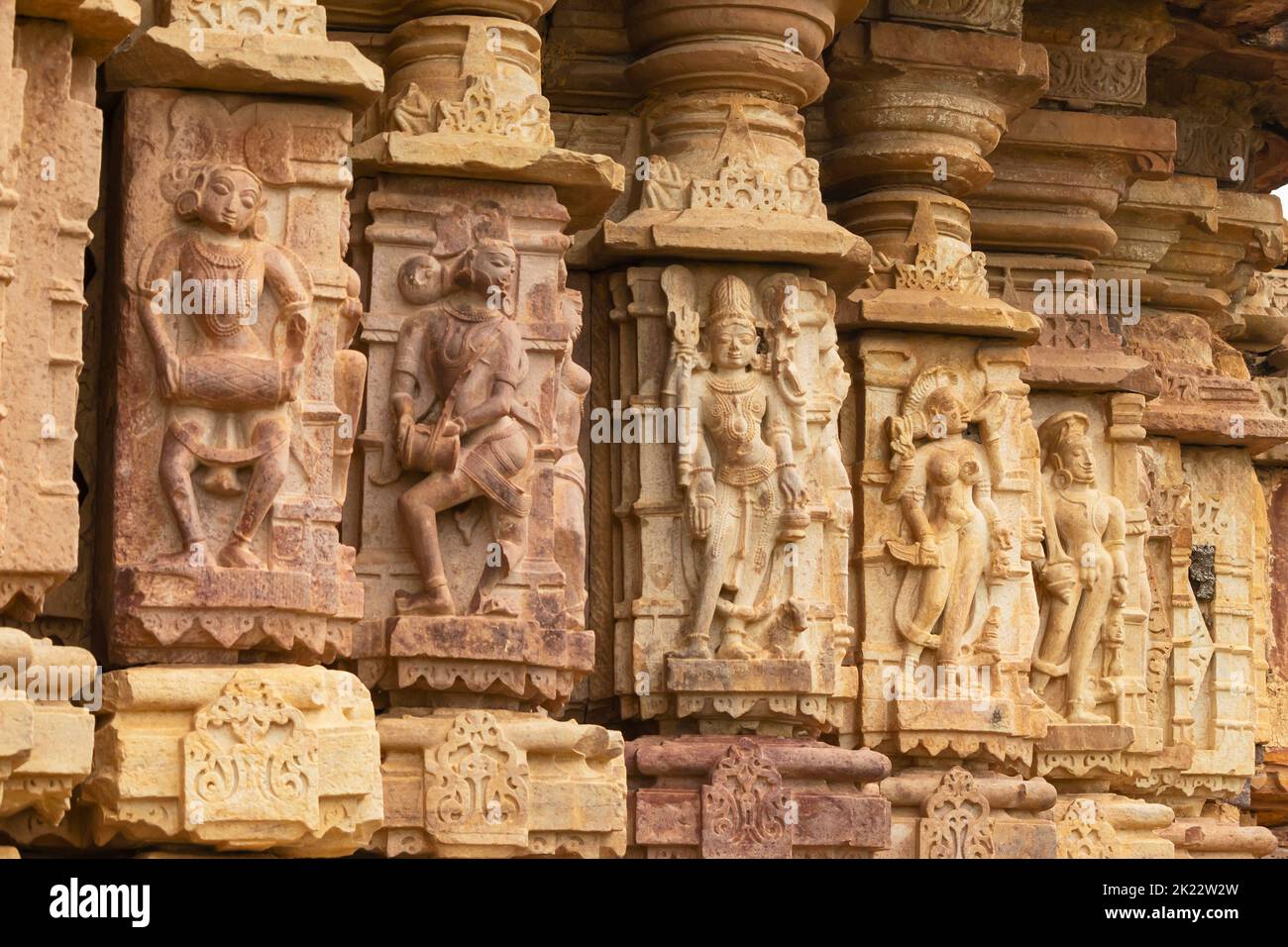 Carvings of Musicians, Hindu God and Goddess on the Hajareshwara Temple ...