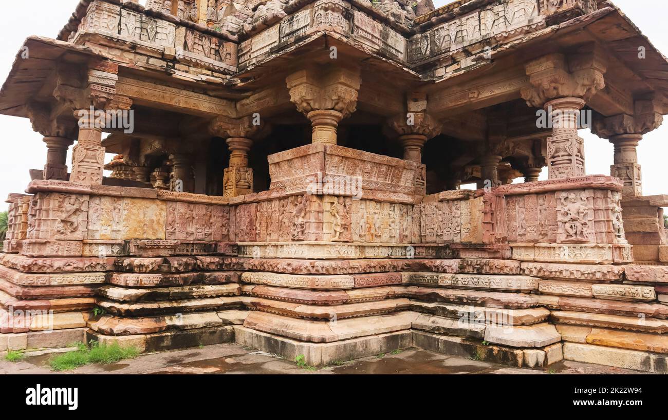 Carvings on the Undeshwar Mahadev Temple, Bijolia, Bhilwara, Rajasthan ...