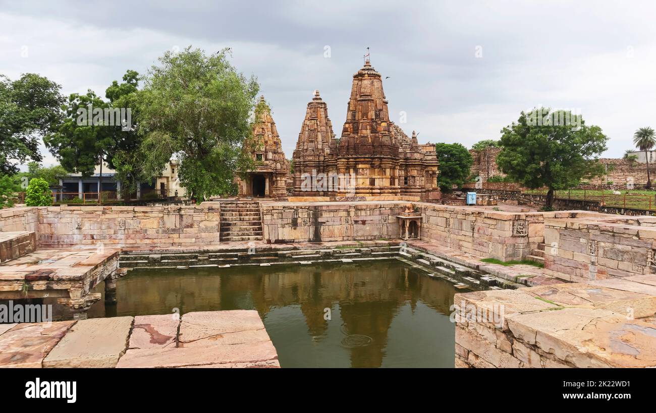 Mandakini kund hi-res stock photography and images - Alamy