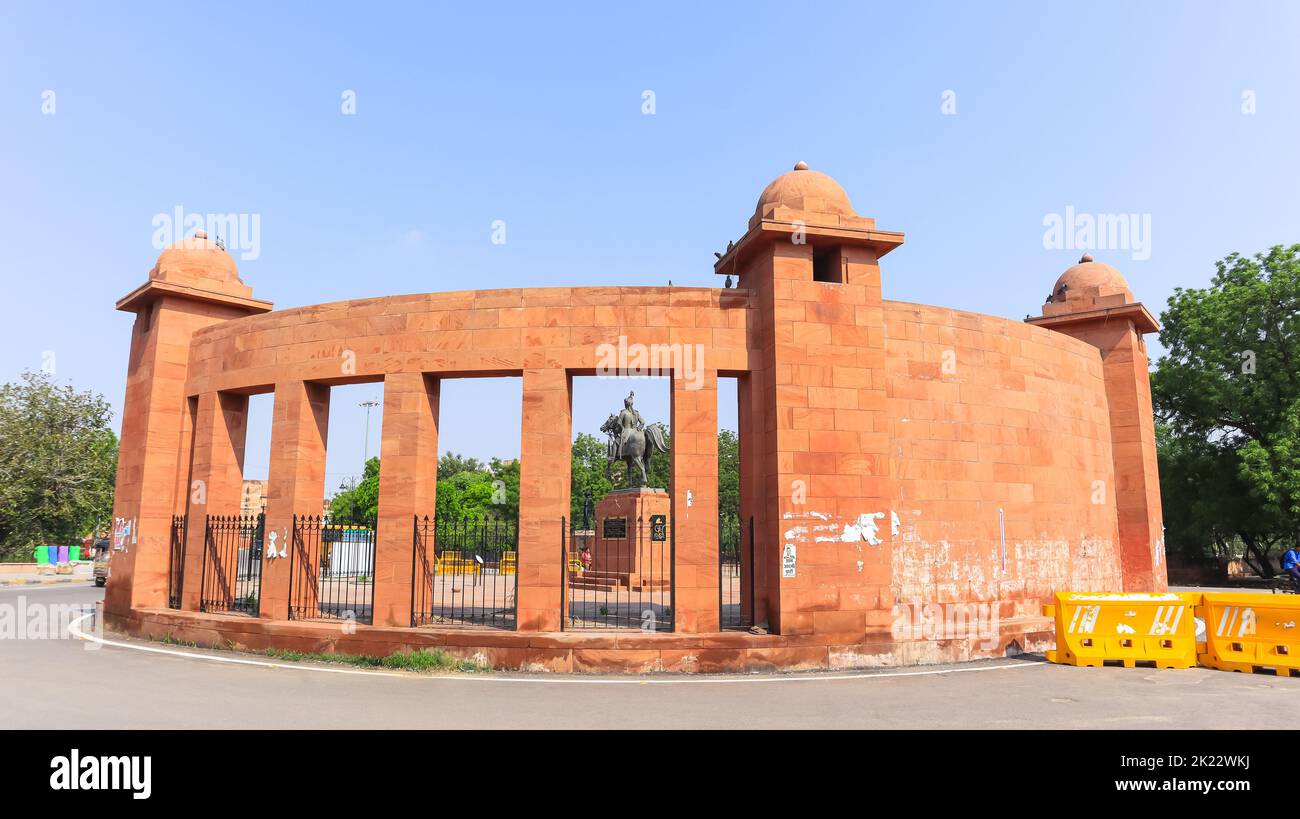 INDIA, RAJASTHAN, BIKANER, July 2022, Tourist at statue of Maharaja Sri ...