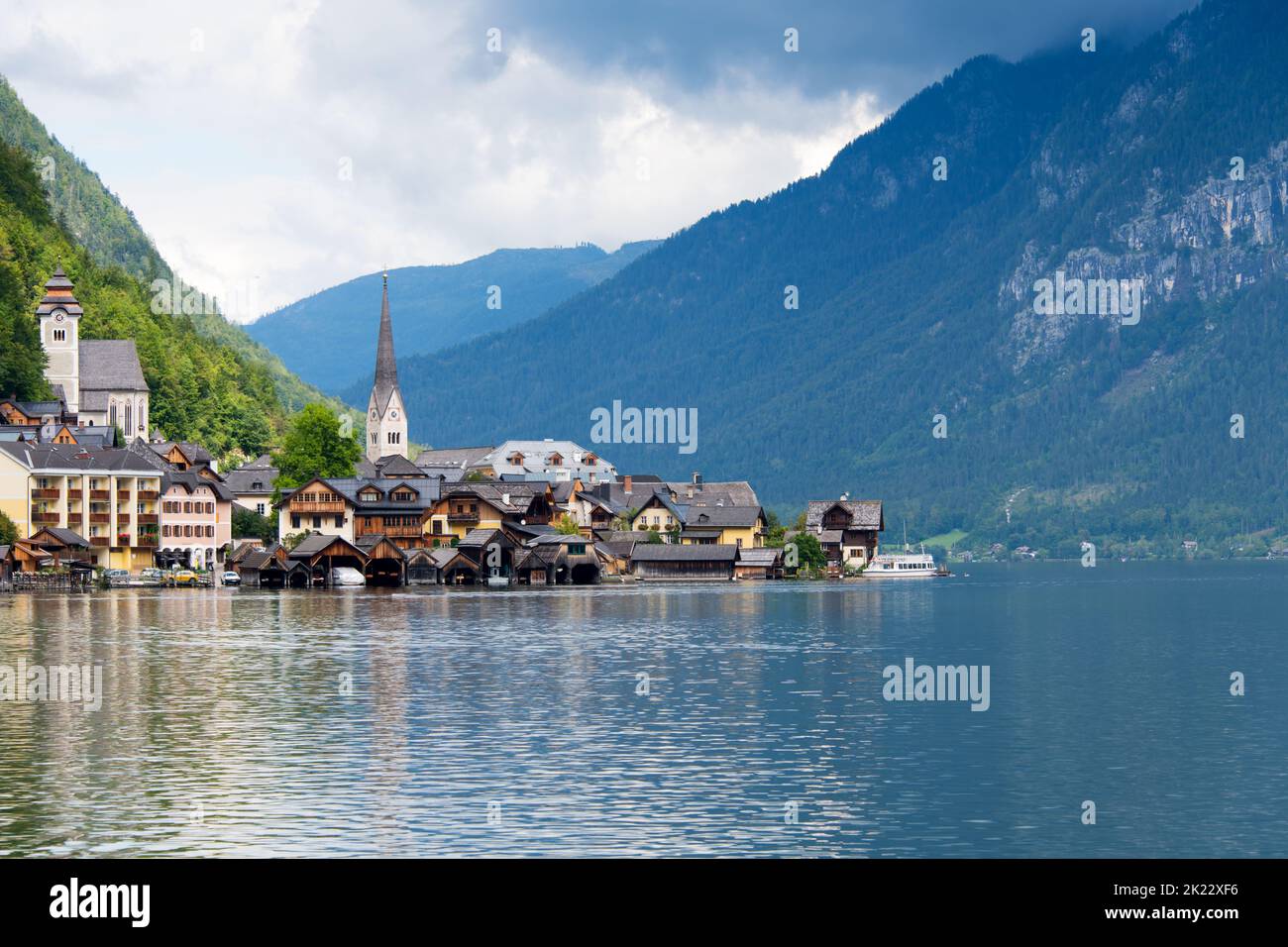 total view of Hallstatt world famous upper Austrian town in ...