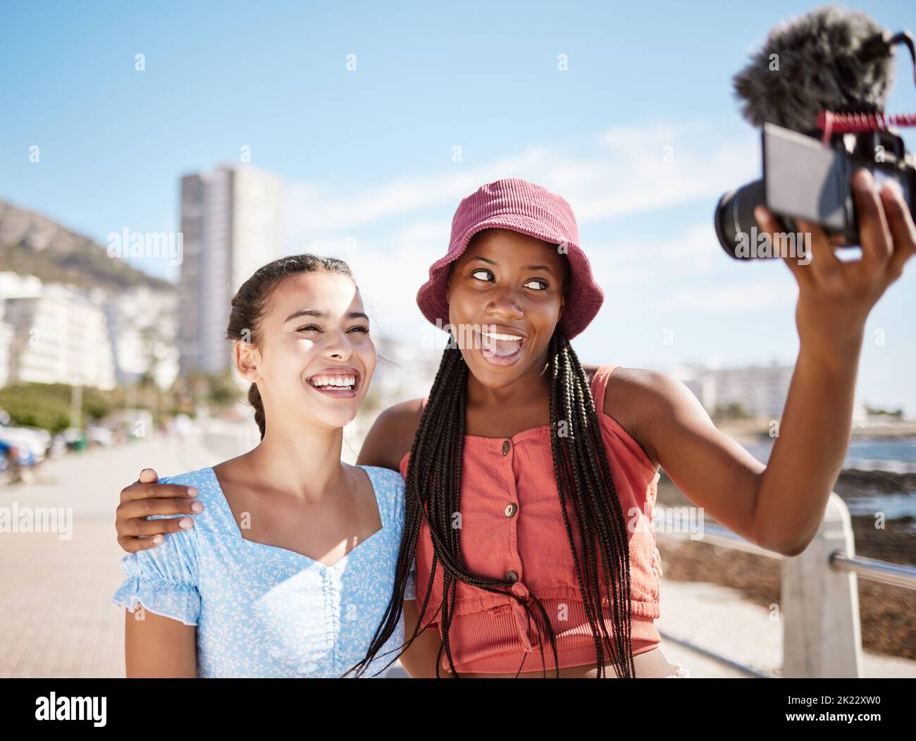 Instagram travel influencer hi-res stock photography and images - Alamy