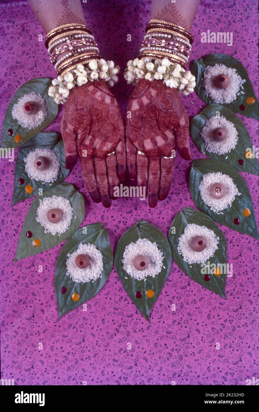 Auspicious things hi-res stock photography and images - Alamy