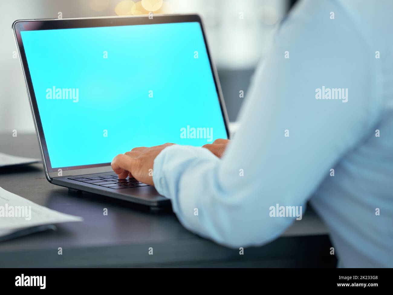 Woman starting typing on keyboard hi-res stock photography and images ...