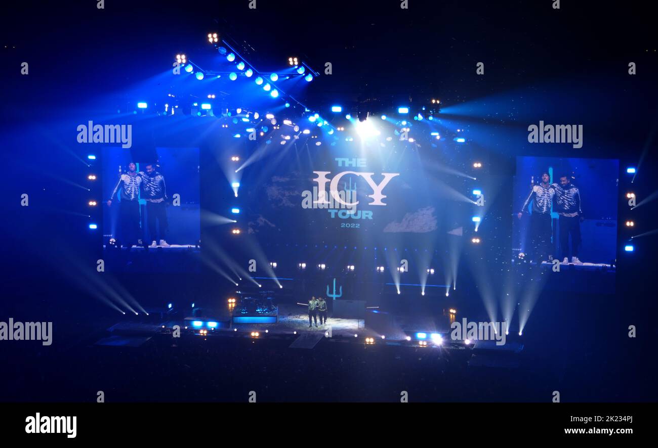 Anaheim, California, USA 17th September 2022 Tyler Joseph and Josh Dun ...