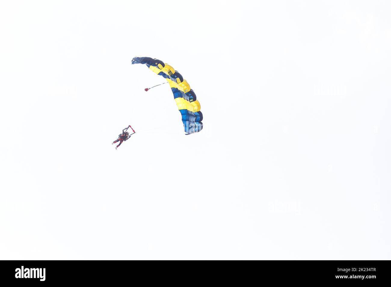 Skydiver flies through the air Stock Photo - Alamy