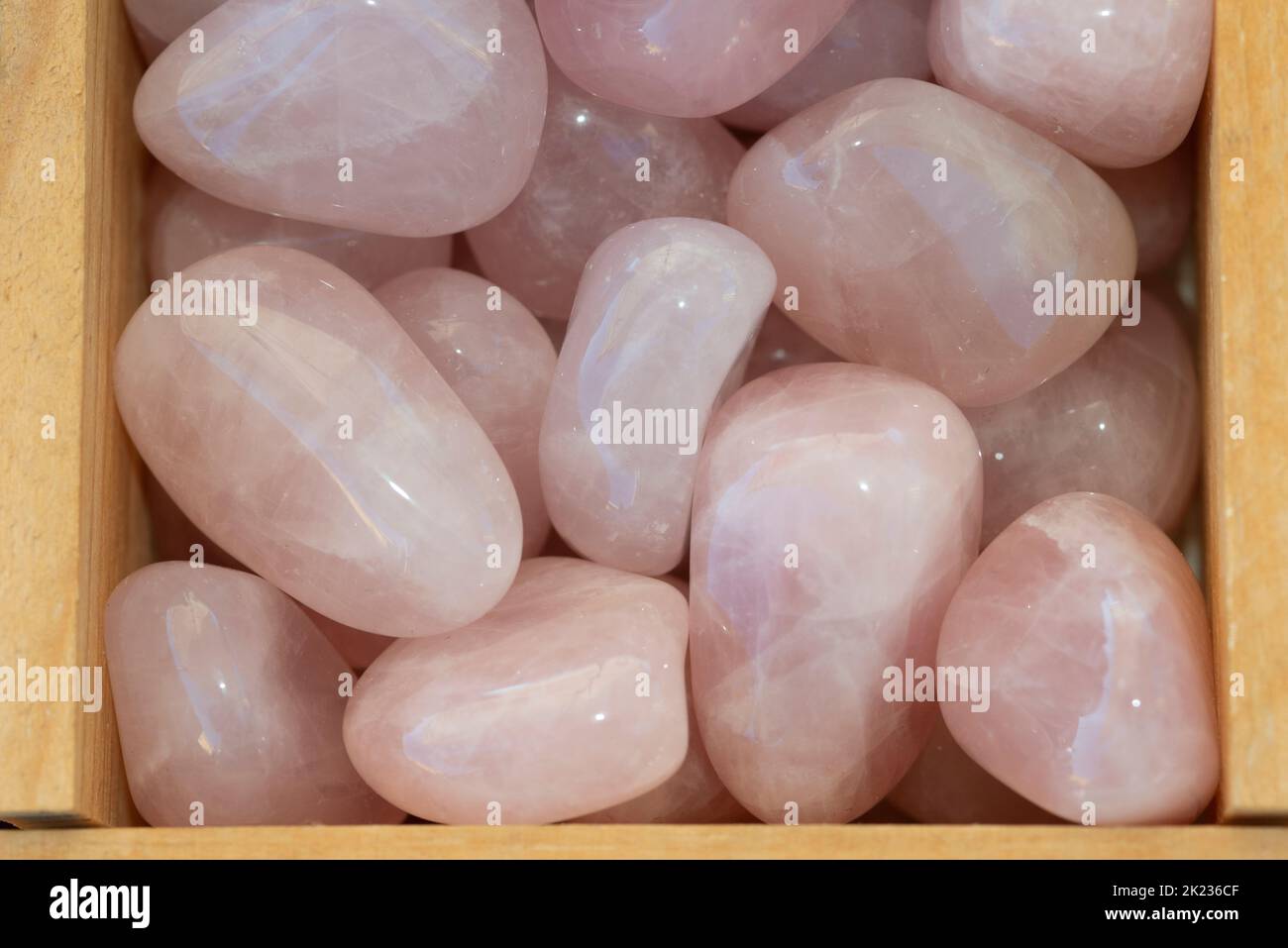 Rose quartz color hi-res stock photography and images - Alamy
