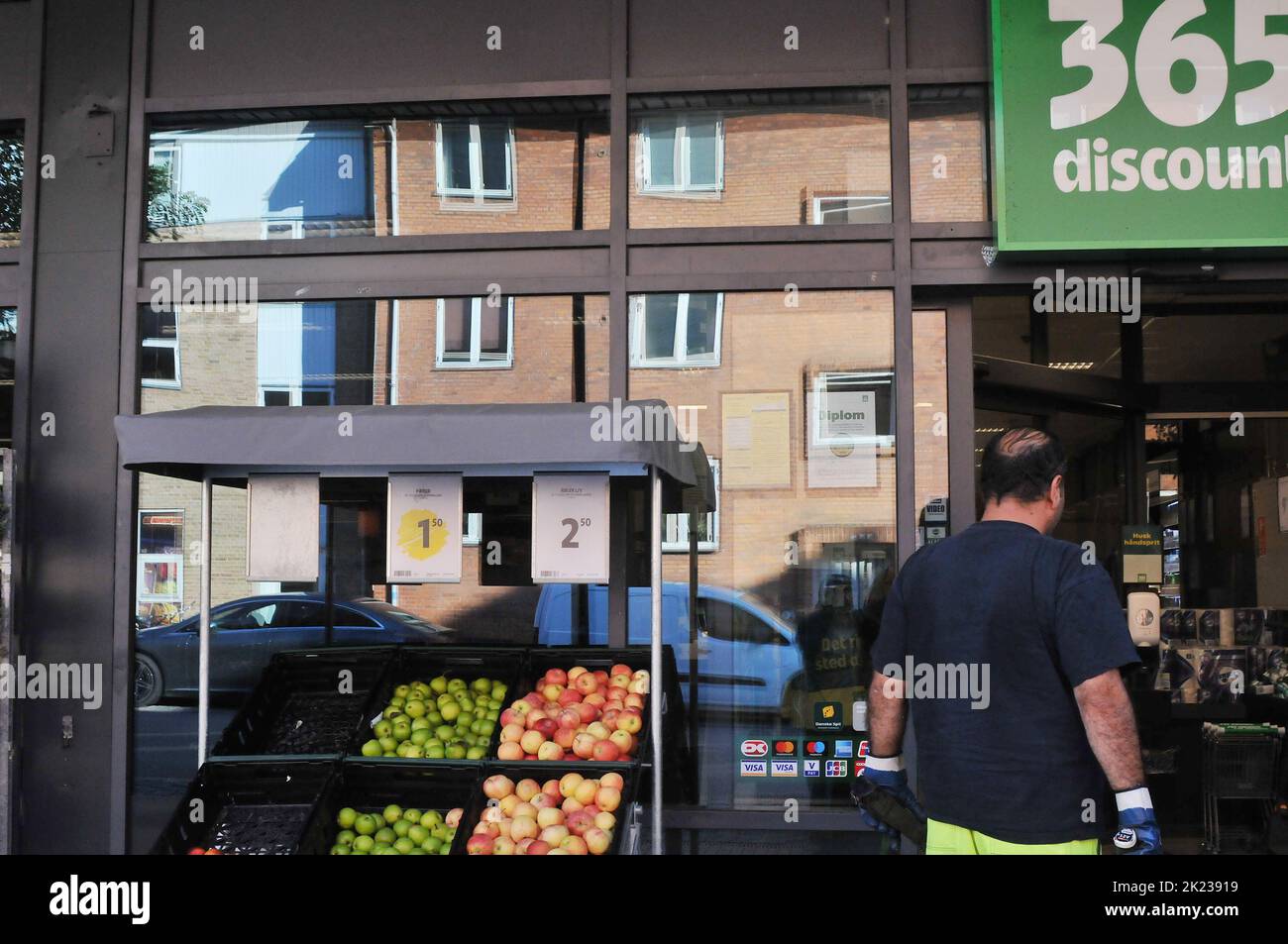 Copenhagen /Denmark/22 September 2022/ Gorcery shoppers at grocery ...