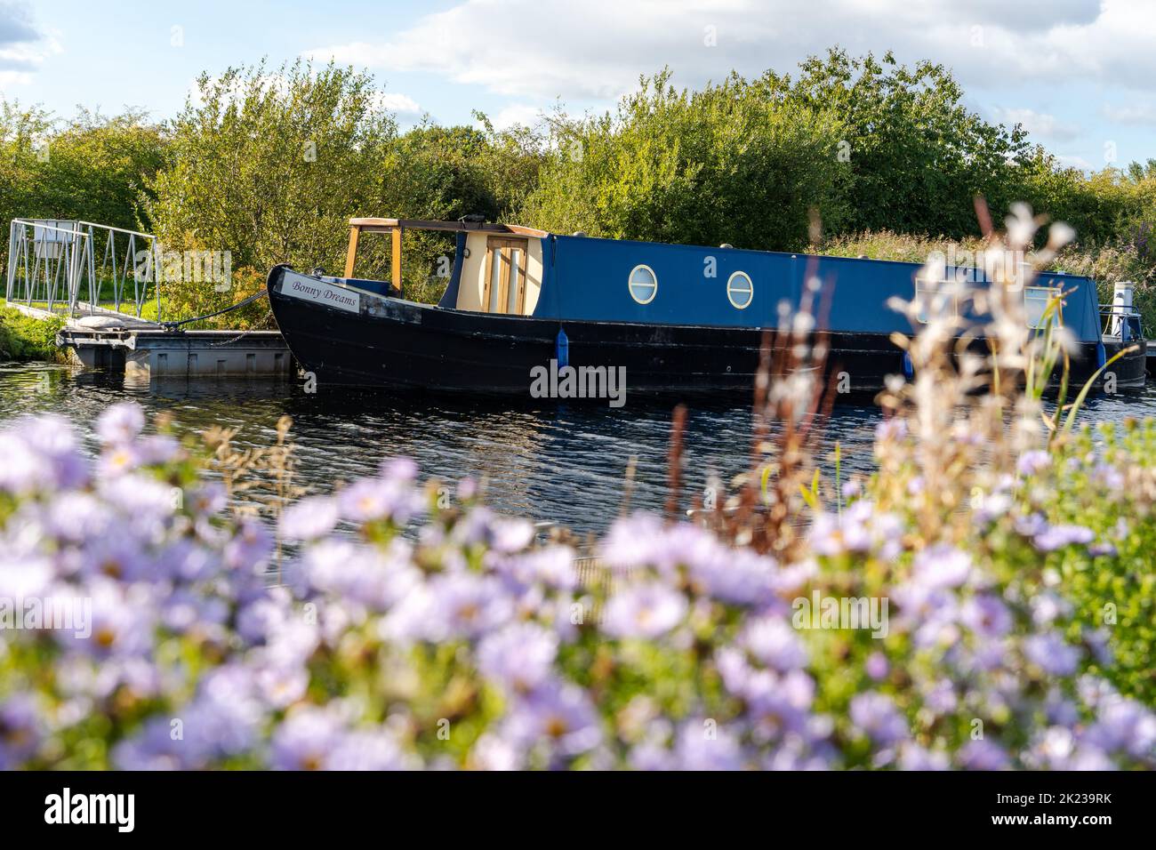 The barge 'Bonny Dreams' on the Forth and Clyde canal at The Helix ...