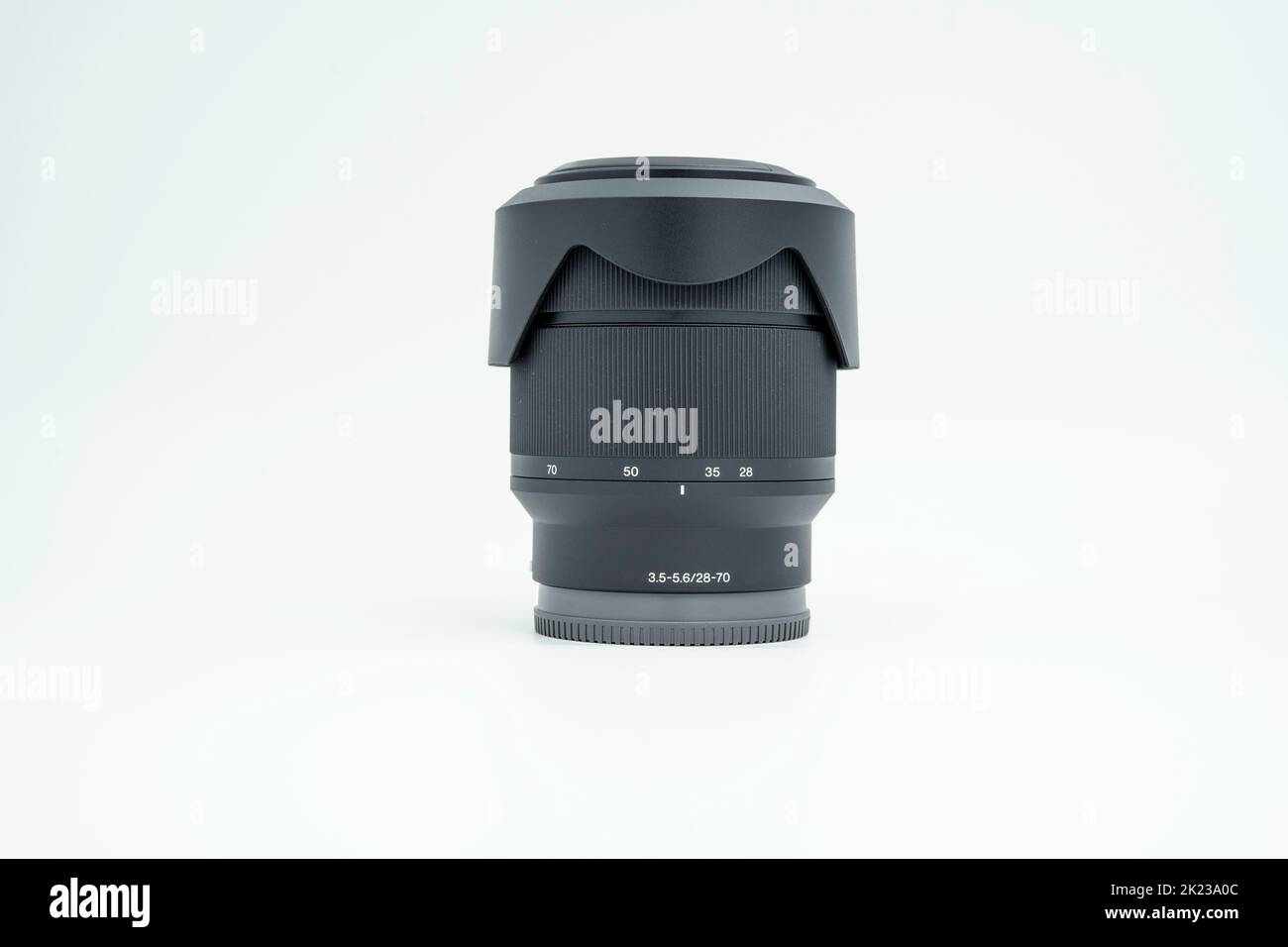 No lens hood hi-res stock photography and images - Alamy