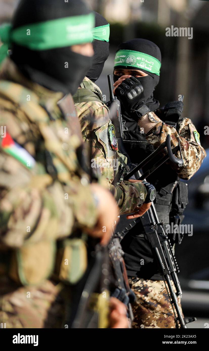 Gaza, Palestine. 21st Sep, 2022. Members of the Izz al-Din al-Qassam ...