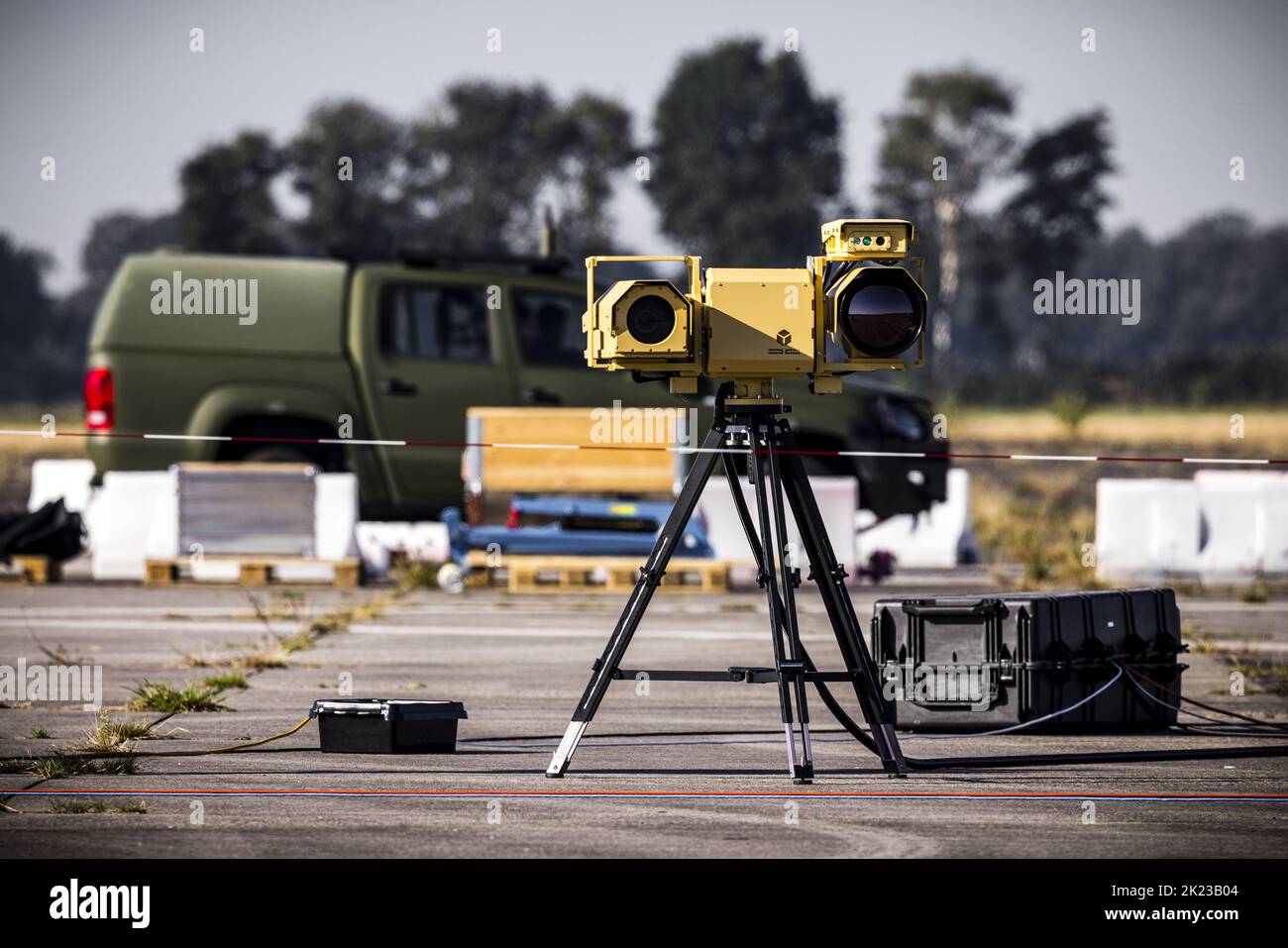 2022-09-22 10:24:27 VREDEPEEL - With various types of counter-drone ...