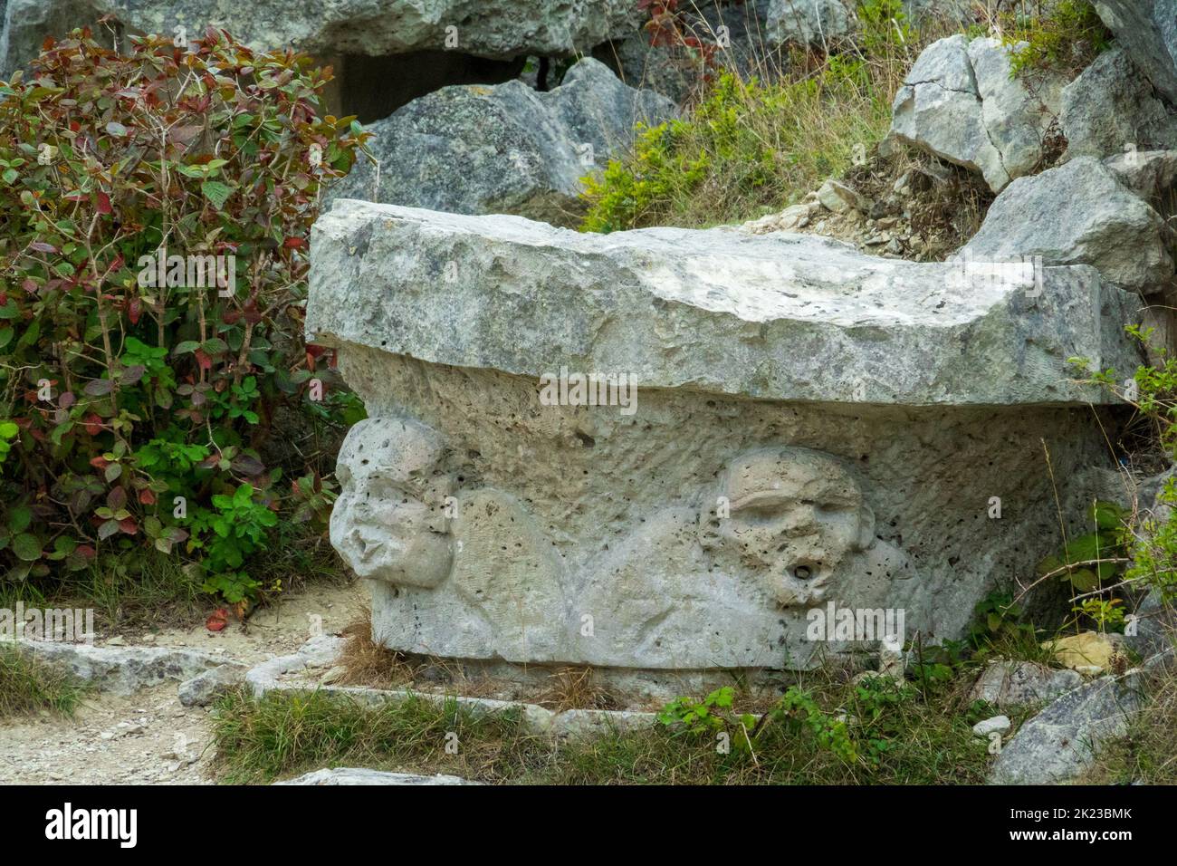 Tout quarry sculpture park hi-res stock photography and images - Alamy