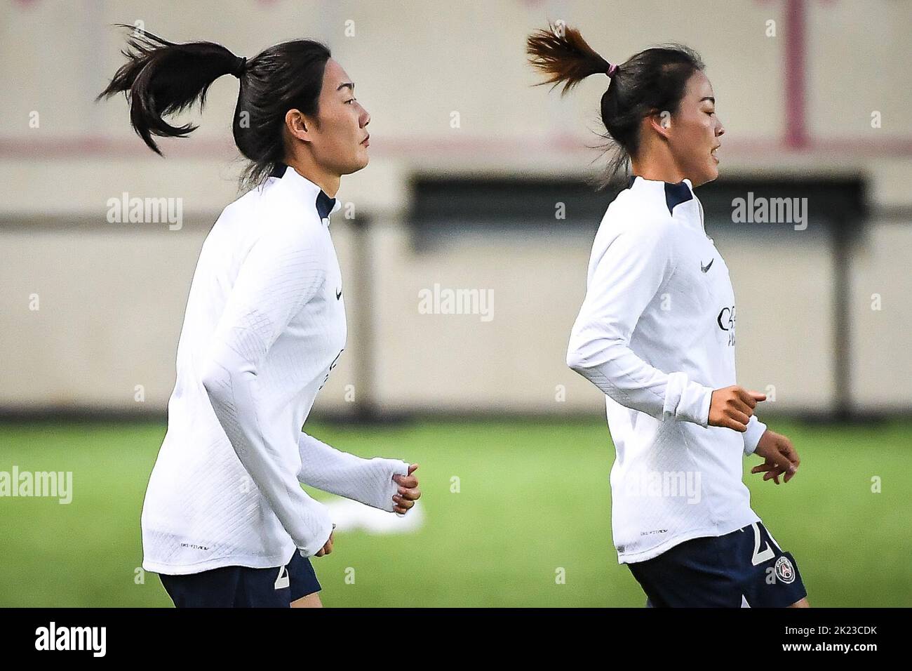 Li MENGWEN of PSG and Yang LINA of PSG during the UEFA Women's ...
