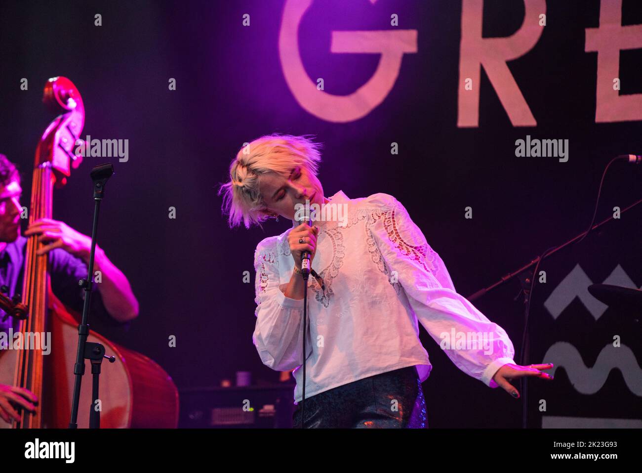 Jessie Buckley and Bernard Butler play the Walled Garden Stage at Green ...