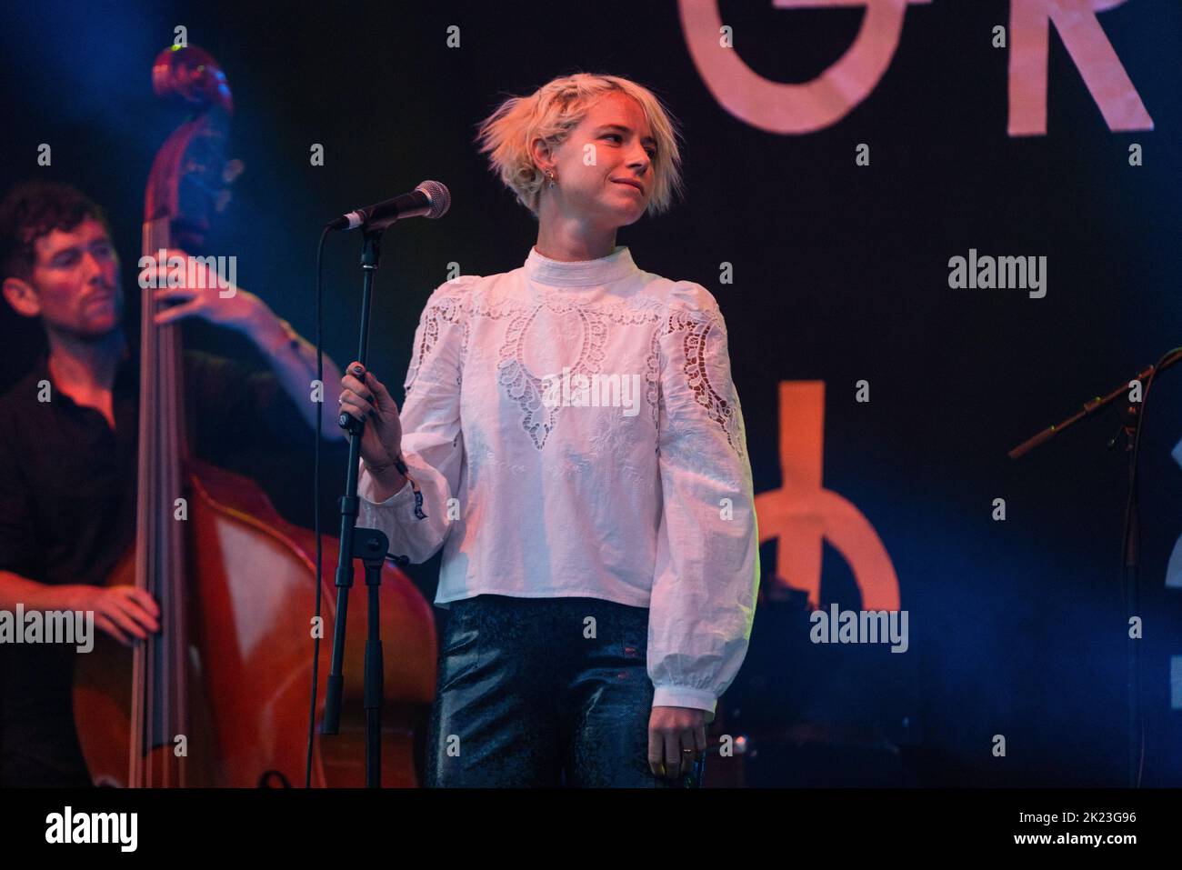 Jessie Buckley and Bernard Butler play the Walled Garden Stage at Green ...