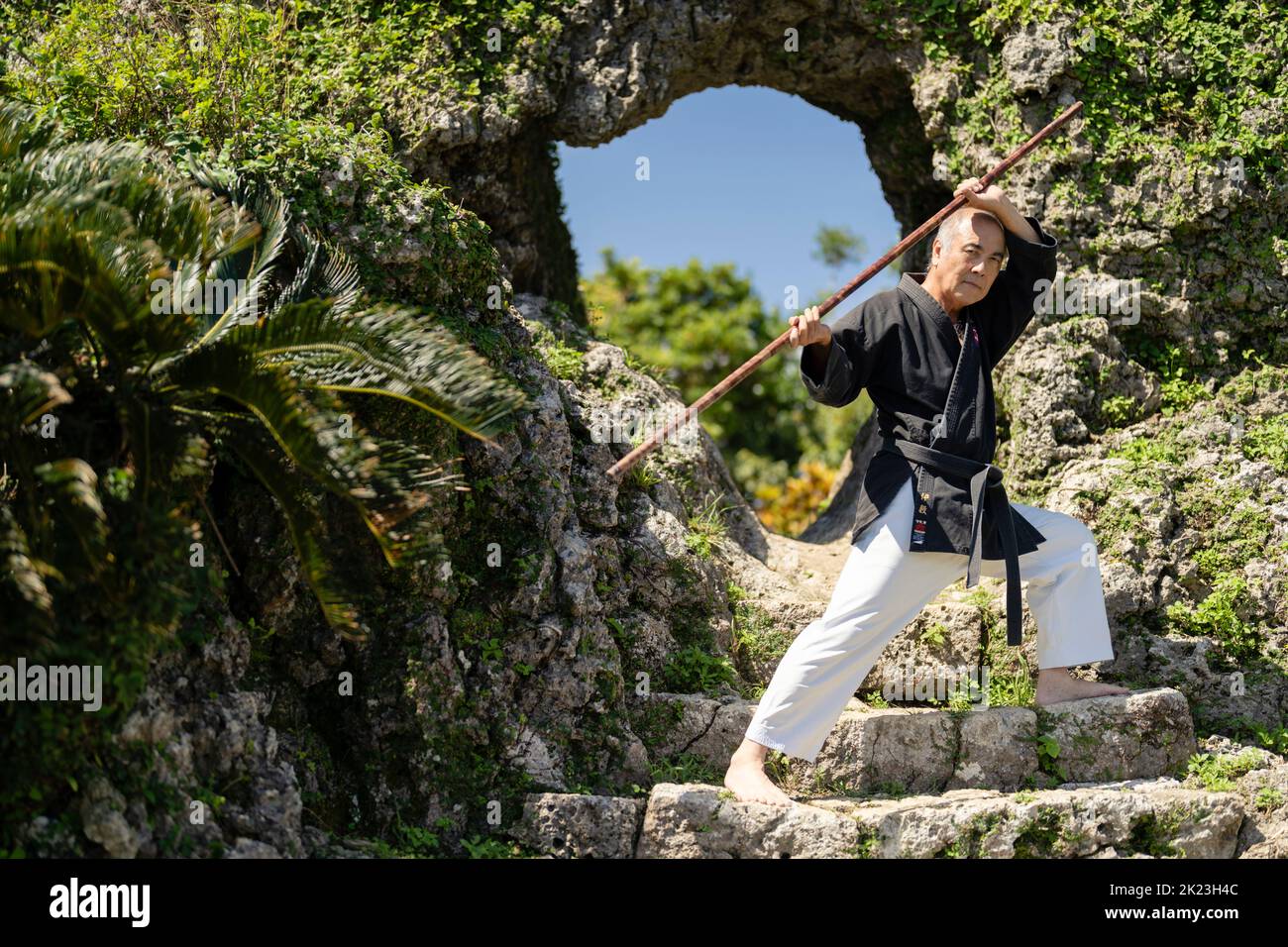 Hidetada Ishiki Sensei 伊敷秀忠先生 master of Okinawa Kobudo at Tamagusku ...