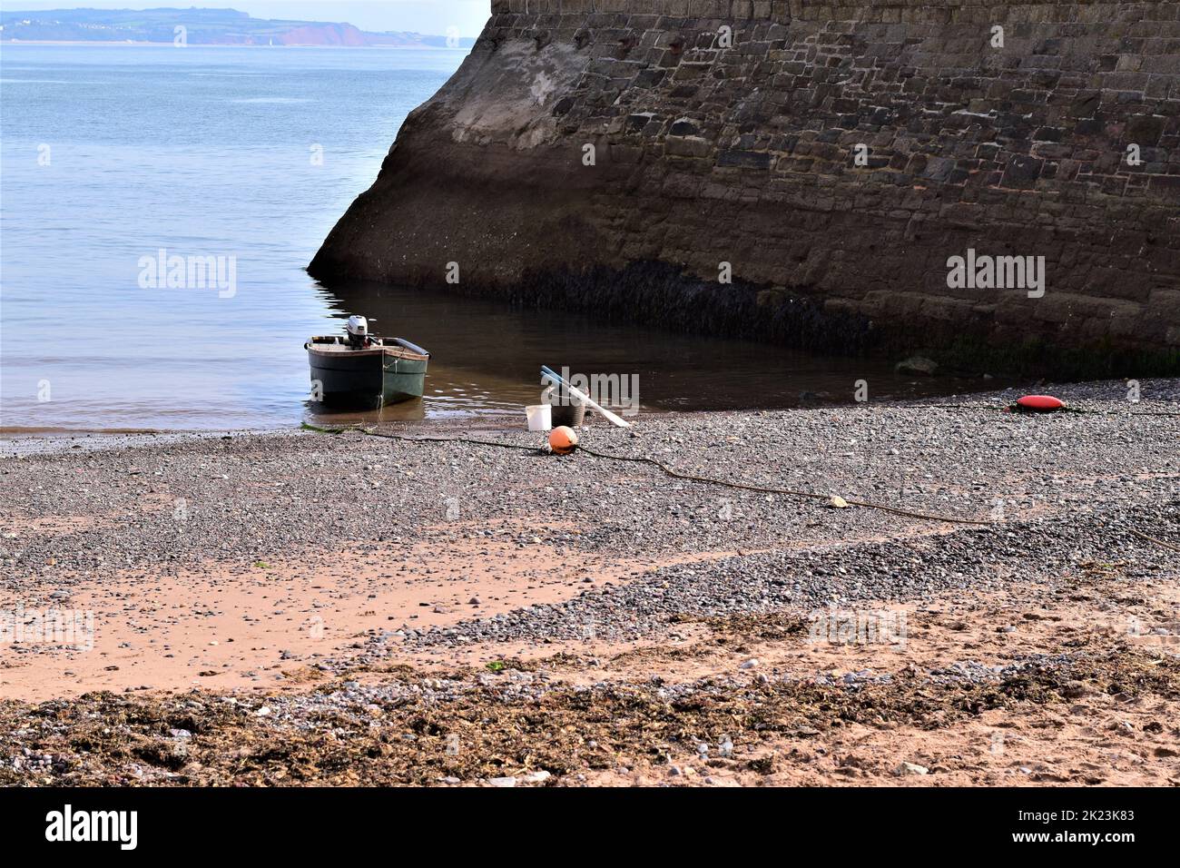 Dawlish sea wall hi-res stock photography and images - Alamy