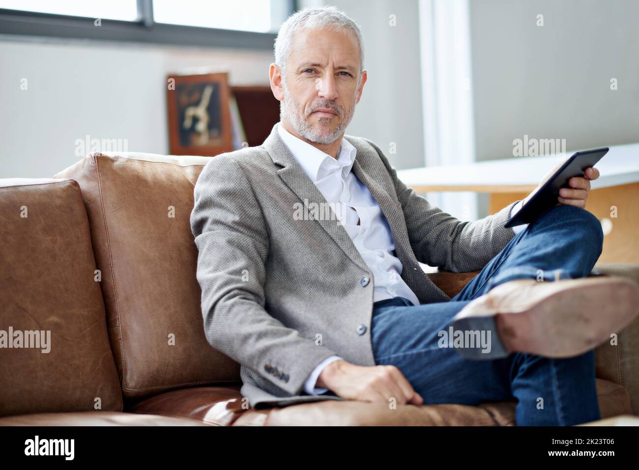 Sofa mode hi-res stock photography and images - Alamy