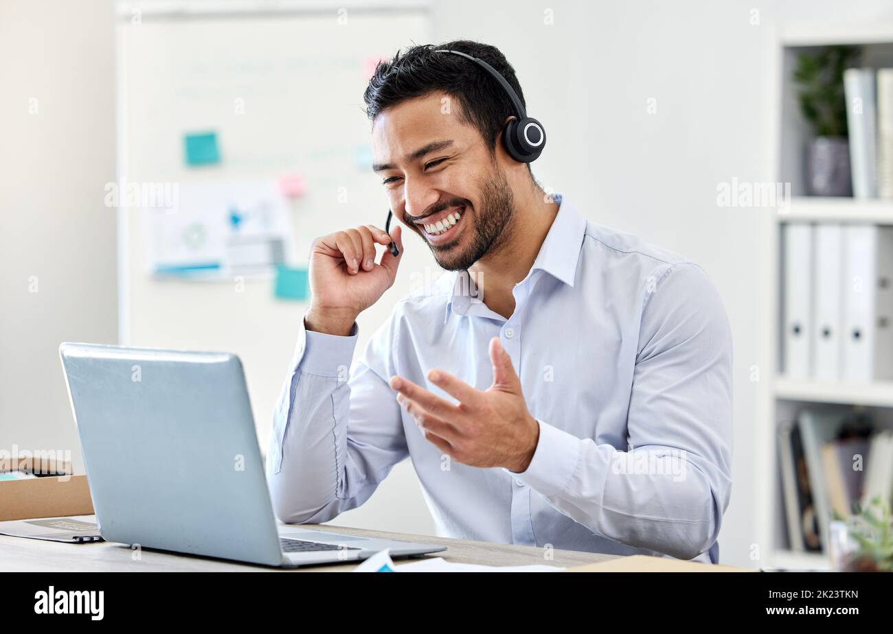 Man at office reception desk hi-res stock photography and images - Alamy