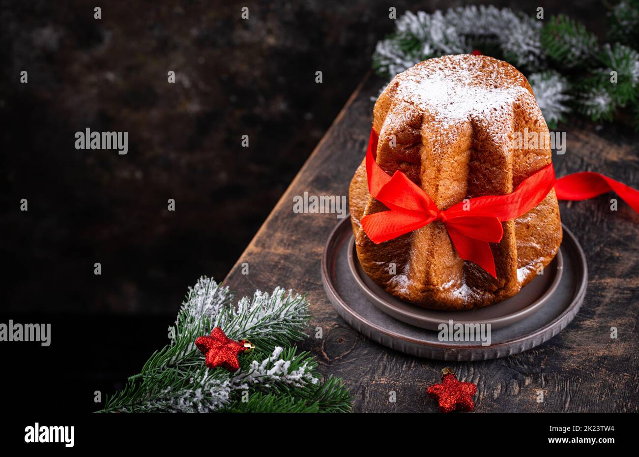 Traditional Christmas Italian cake pandoro Stock Photo - Alamy