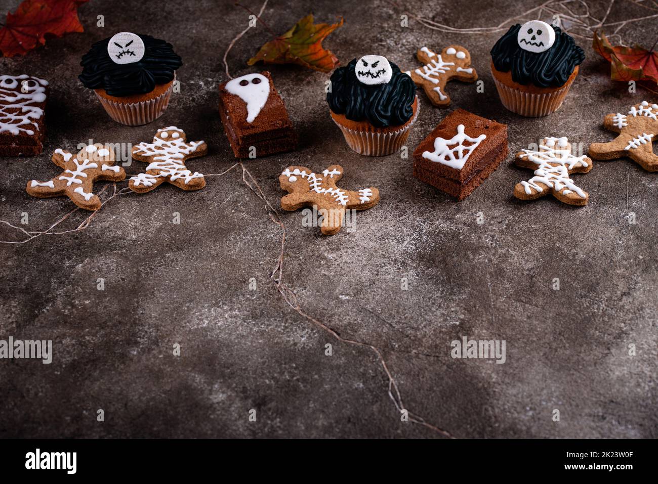 Set of scary Halloween desserts Stock Photo - Alamy