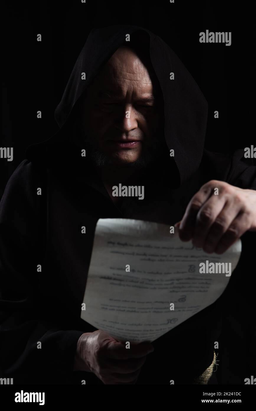 Monk reading manuscript hi-res stock photography and images - Alamy