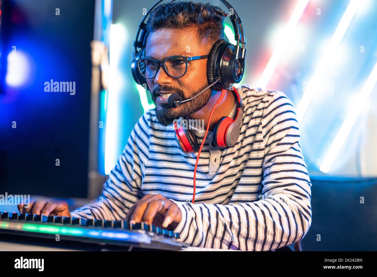 Streamer room hi-res stock photography and images - Alamy