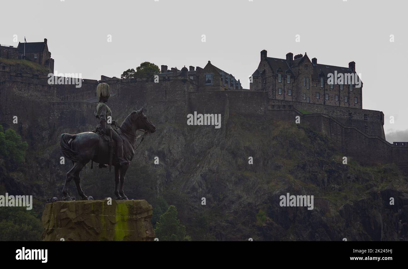 A picture of the The Royal Scots Greys Monument overlooking the ...