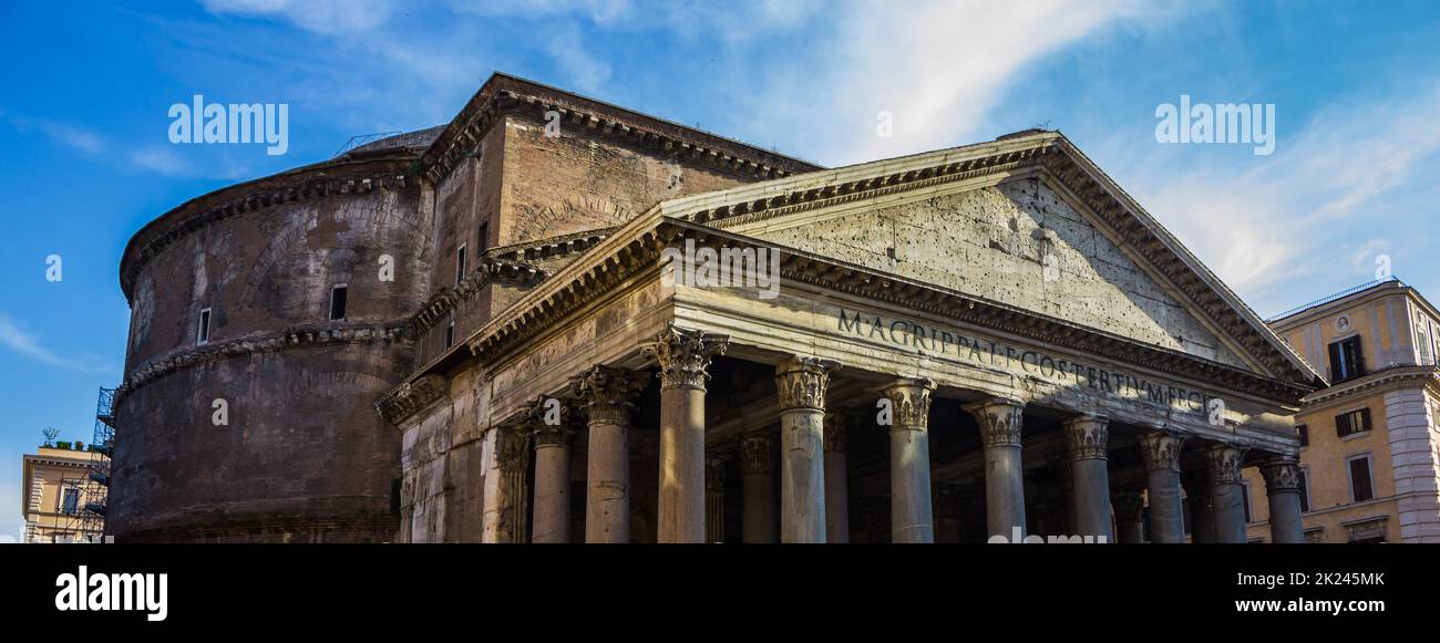 A picture of the upper section of the Pantheon, in Rome Stock Photo - Alamy