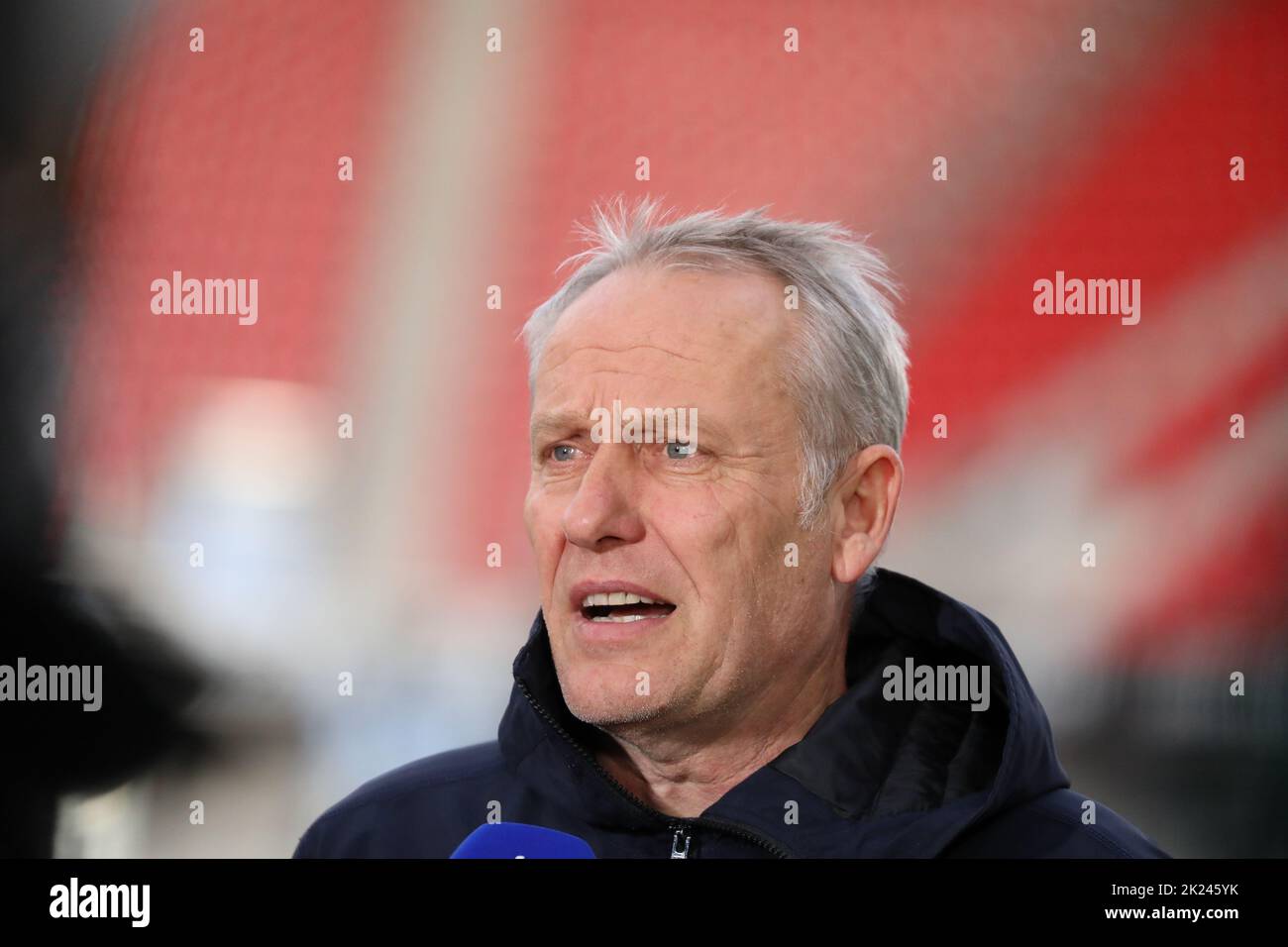 Trainer Christian Streich (Freiburg) beim Spiel der 1. FBL: 21-22: 18 ...
