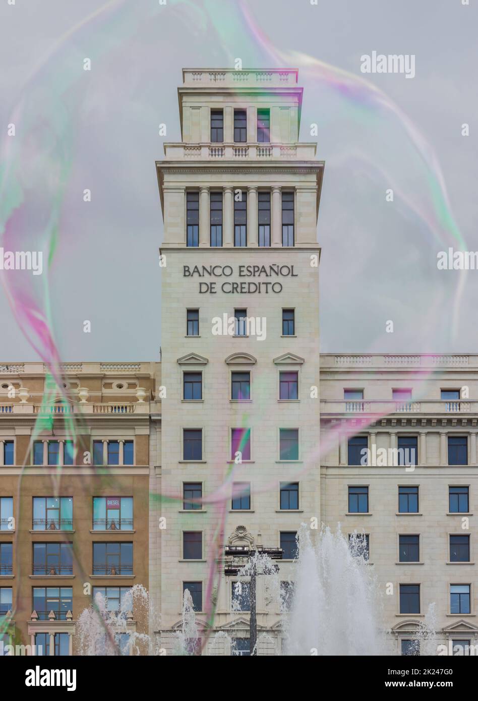 A picture of the Banesto Building, in the Catalunya Square, behind a ...