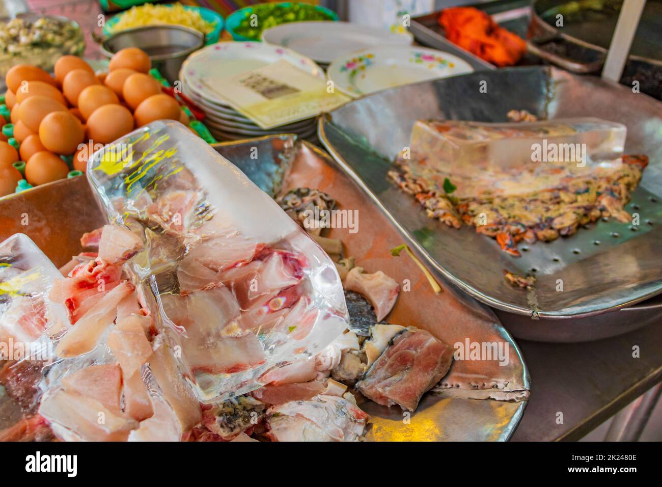 Disgusting unfamiliar Thai food and Chinese cuisine in street food ...