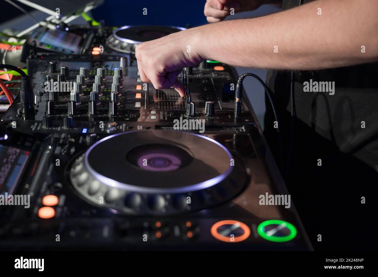 Dj controller desk with buttons hi-res stock photography and images - Alamy