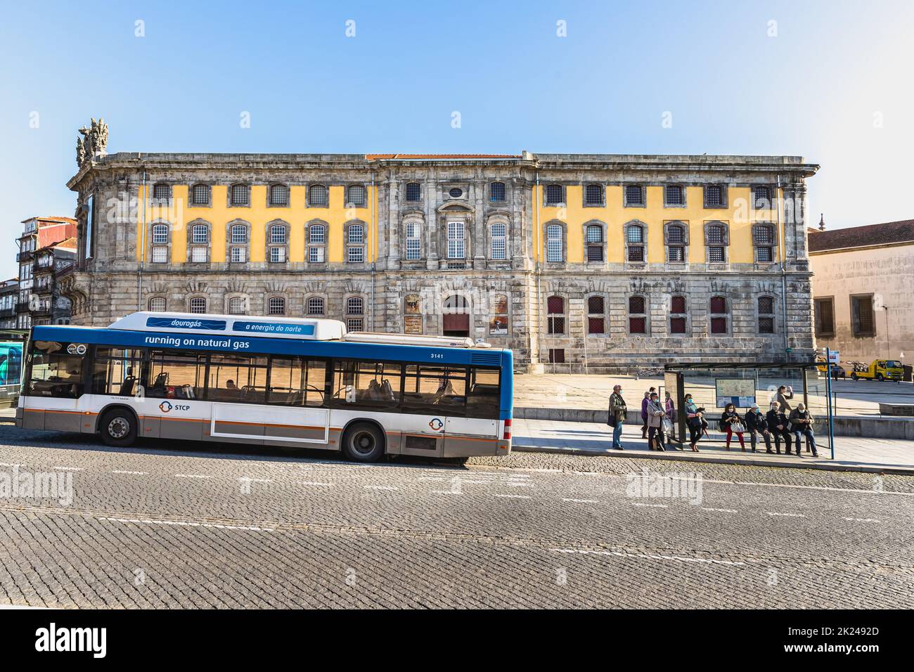 Bus portugues hi-res stock photography and images - Alamy
