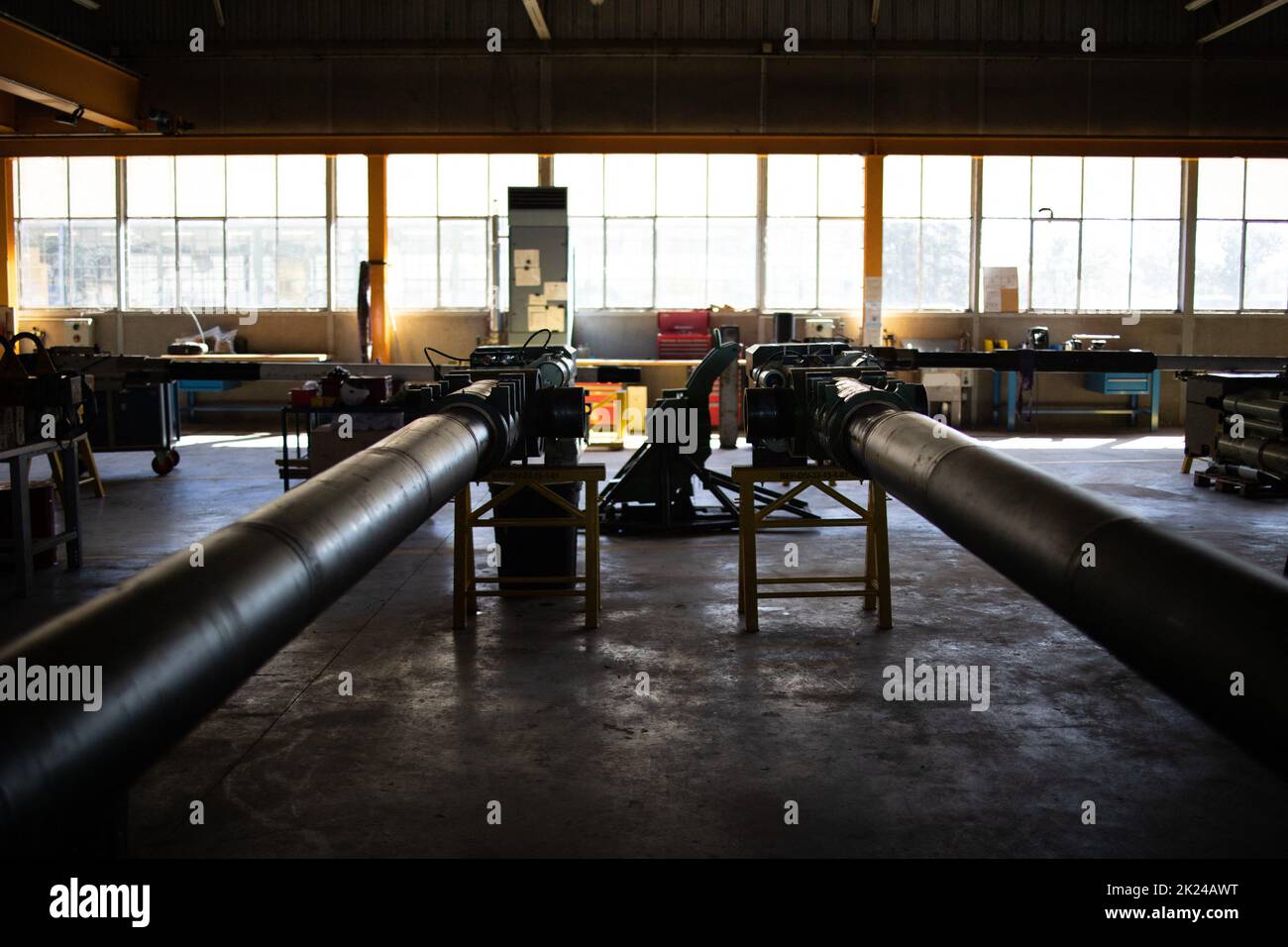 Presentation of the Atelier Gros Calibre (AGC) during military ...